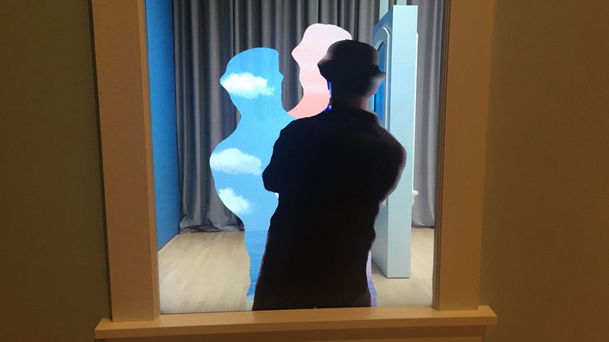 SFMOMA, Magritte Interpretive Gallery (frog) – yusthaus SFMOMA, Magritte Interpretive Gallery (frog) – yusthaus